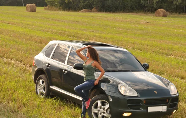 Обои зелень поле девушка природа Девушки Porsche сено черный