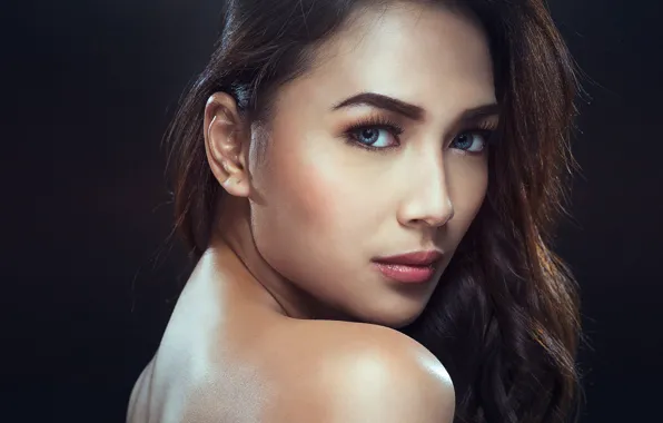 Обои Girl Long Hair Brown Hair Photo Photographer Model Lips