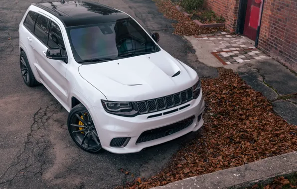 Обои SRT8, White, Autumn, Side, SUV, Jeep, Grand Cherokee, Track Hawk ...
