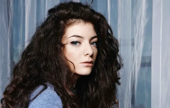 Обои взгляд, девушка, лицо, волосы, певица, Lorde на телефон и рабочий ...