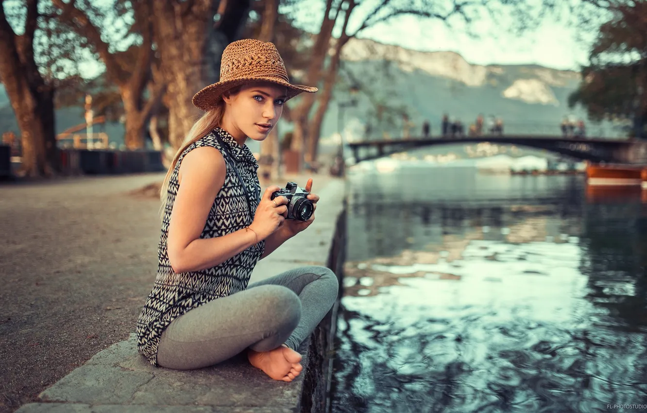 Обои girl, hat, woman, model, pretty, eva mikulski на телефон и рабочий ...