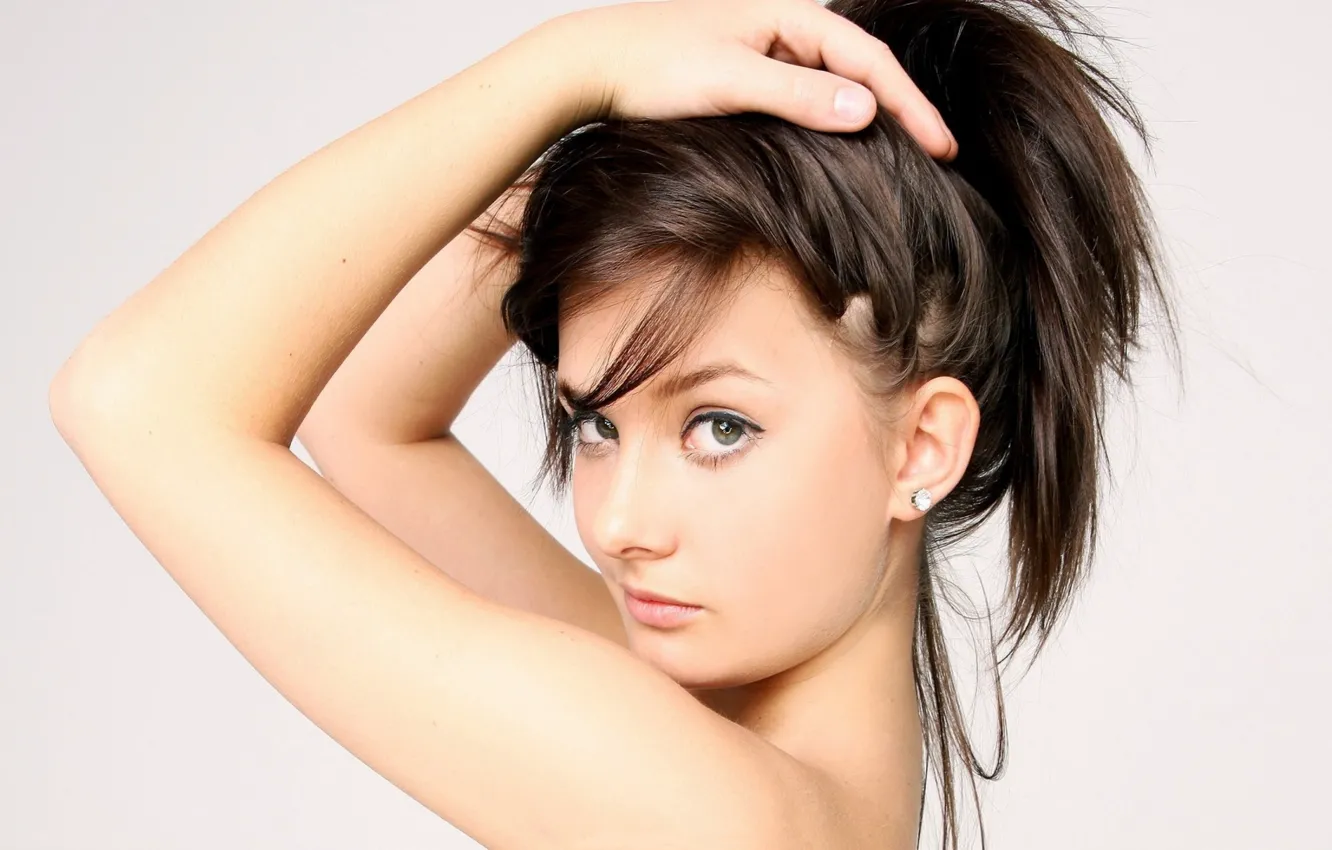 Обои взгляд, модель, брюнетка, Anna Tatu на телефон и рабочий стол ...